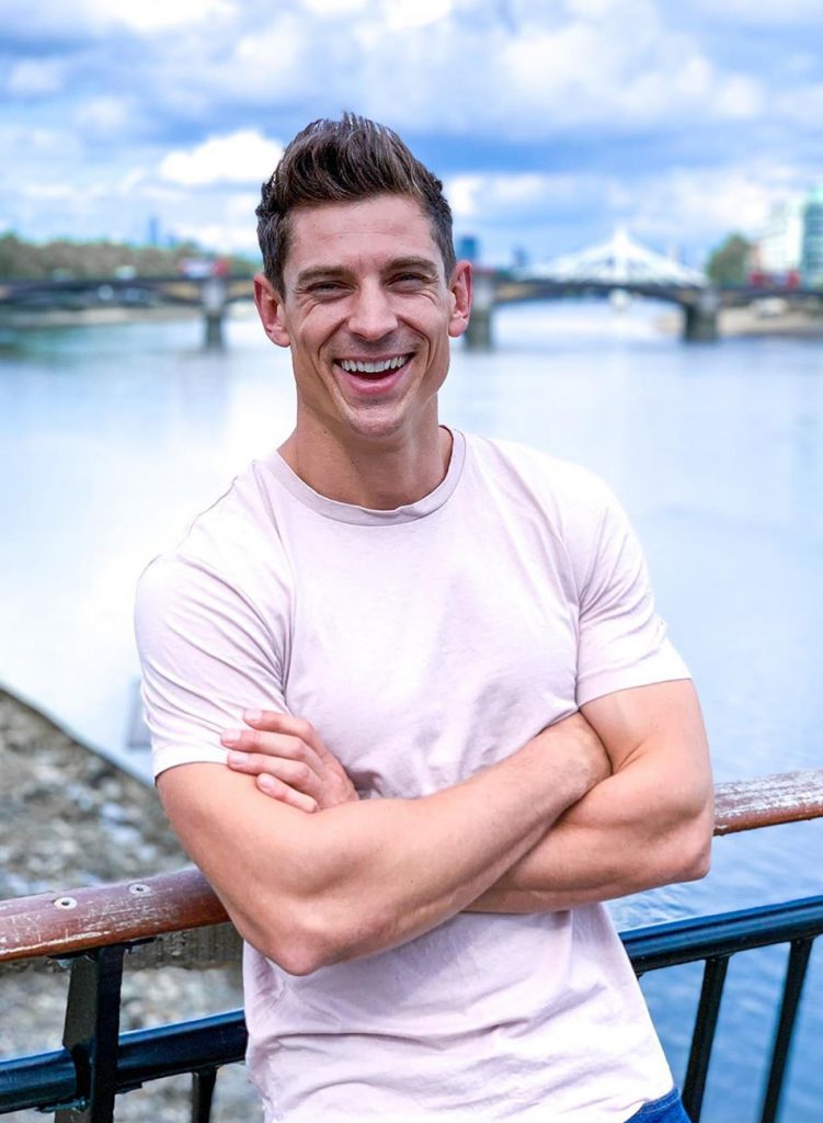 Netflix 爱情实境秀 《Too Hot To Handle》各国性感猛男参赛者让女孩疯狂。 - Iconicmen