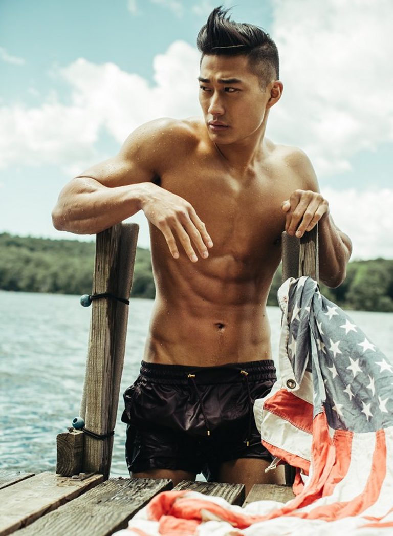 美籍韩裔 Joey Kiho Kim 高材医学生的健壮性感魅力。 - Iconicmen