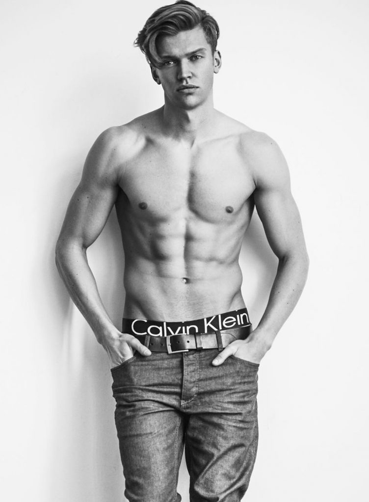 新生代帅气厨师 - Chris Baber 教厨超实用又简单的两道西式食谱。 - Iconicmen