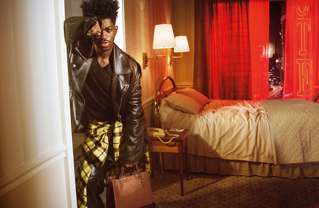 COACH 释出由 LIL NAS X 主演的「 COURAGE TO BE REAL 」形象短片。 - Iconicmen