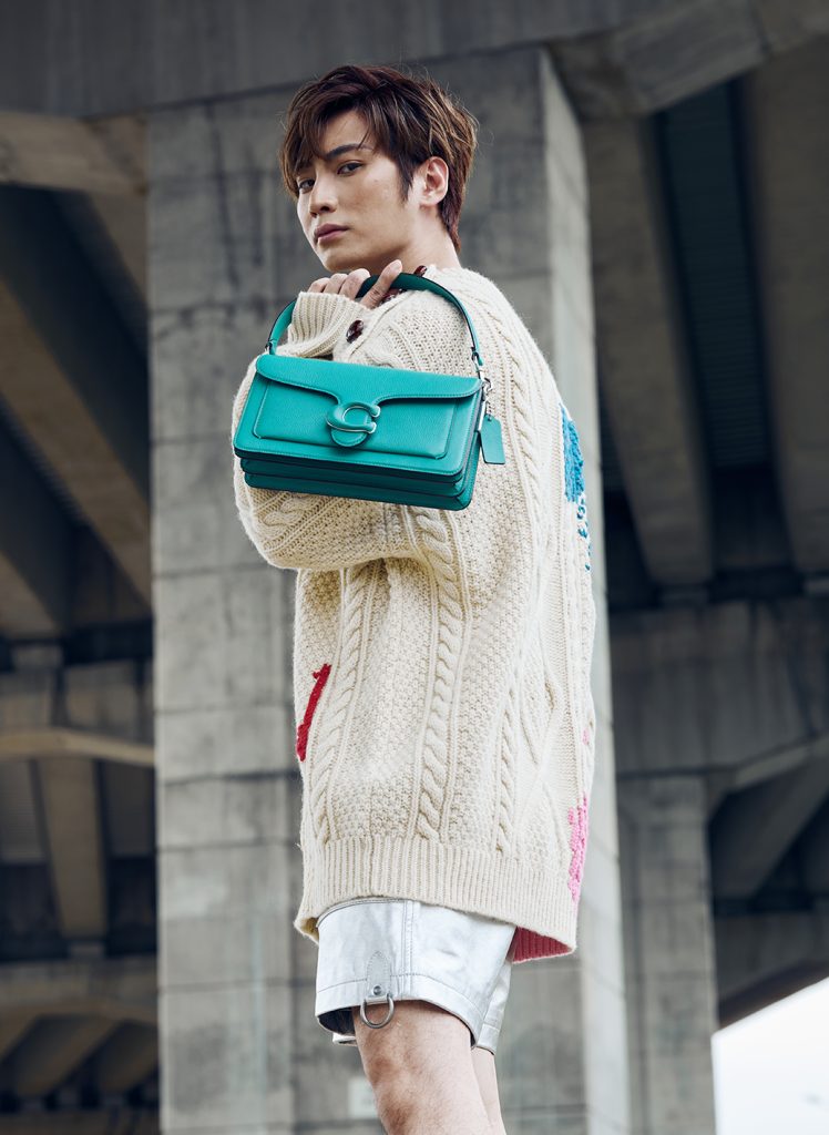 封面人物 ： Isaac Voo 邬凯名 - 勇于尝试，完美演绎，一再发现自己。 - Iconicmen