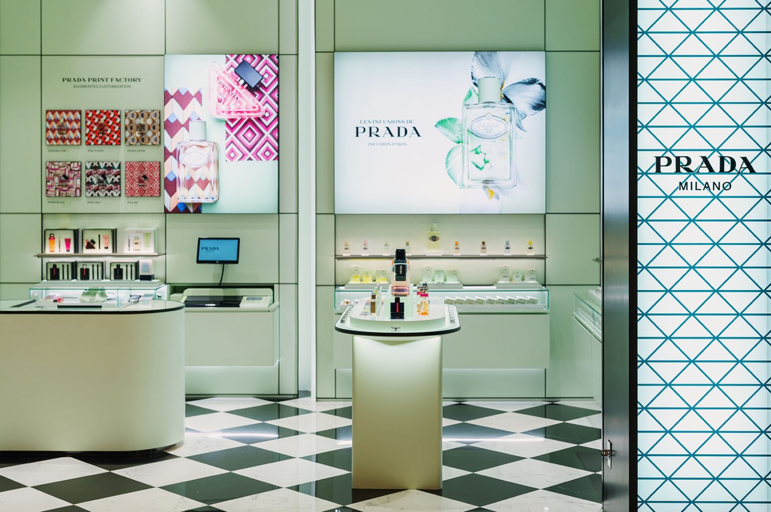 PRADA Beauty 在吉隆坡 Pavilion Bukit Bintang 购物商场开设首间美妆实体店。 - Iconicmen