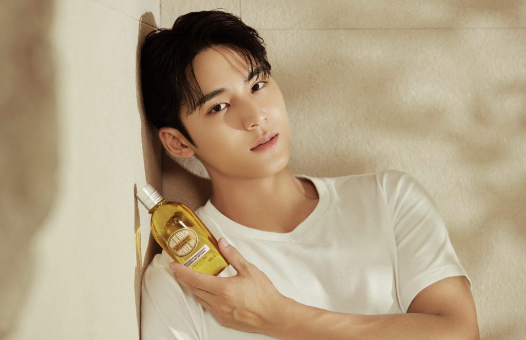 SEVENTEEN 成员 MINGYU 成为 L’OCCITANE 首位亚洲区代言人并拍摄全新「 杏仁沐浴油 」广告大片。 - Iconicmen